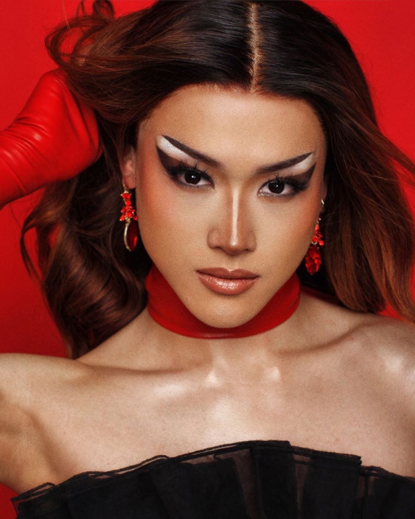 Angel Au - See the Queens