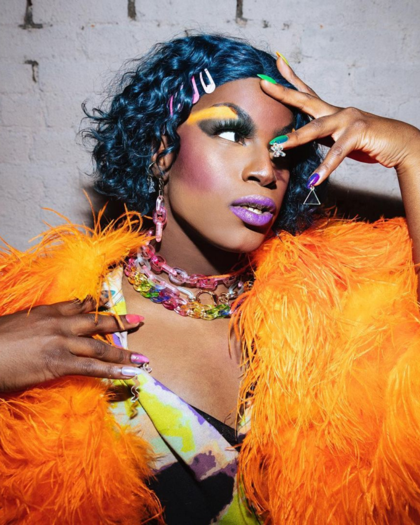 Neon Calypso - See the Queens