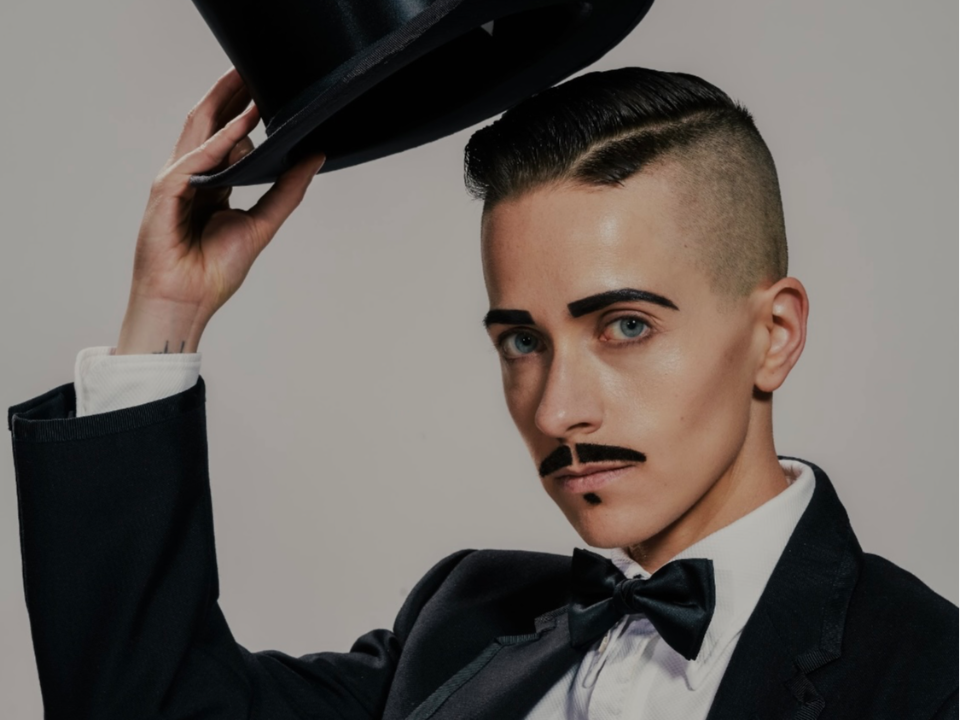 K.James - See the Queens