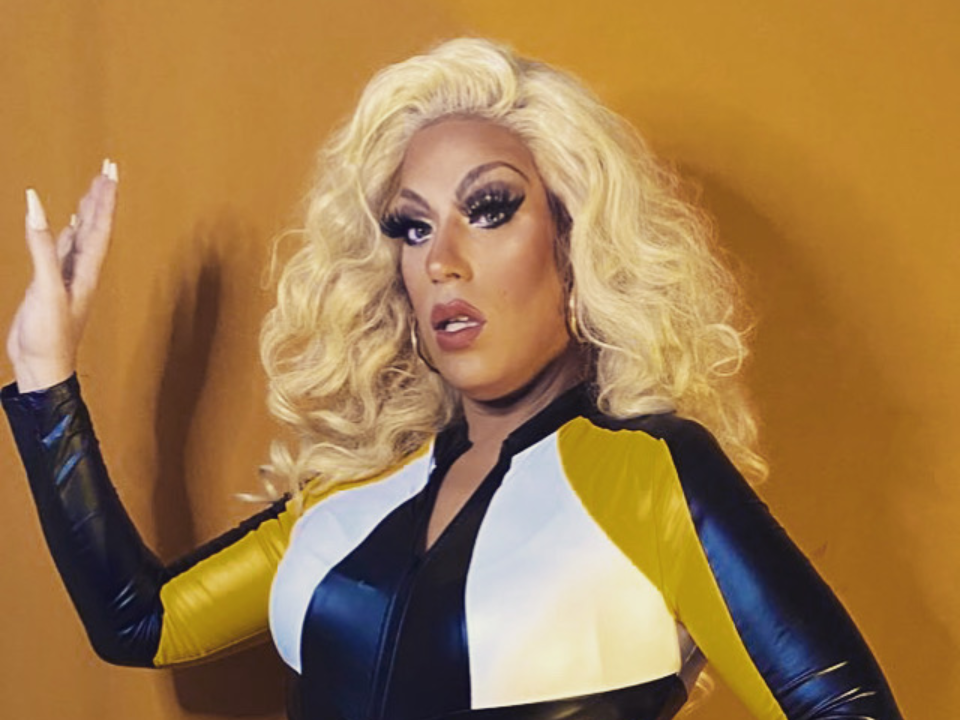 Norma Tears - See the Queens